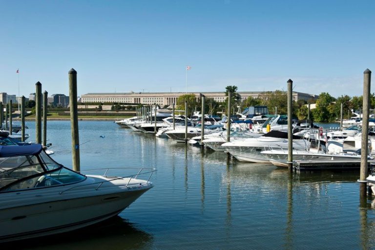 Columbia Island Marina - The Pirate's Guide to Boating